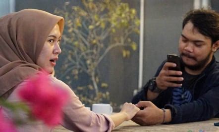 4 Rekomendasi Aplikasi Mirip GB WhatsApp yang Menarik Dicoba