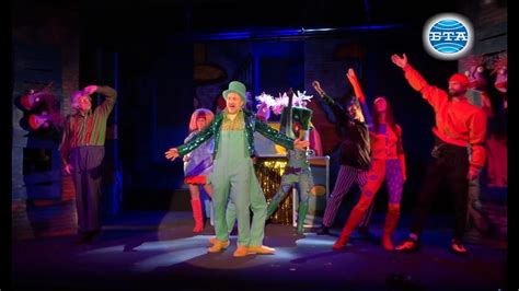 „Мюзикълът Спондж Боб“ рок в края на света Youtube