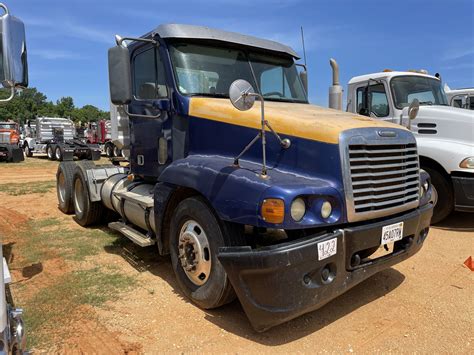 2007 Freightliner Day Cab Truck Jm Wood Auction Company Inc