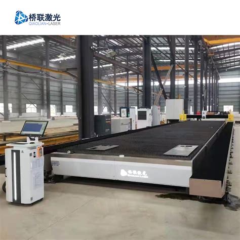 Industrial Automatic Cnc Fiber Laser Cutting Device For Metal Iron