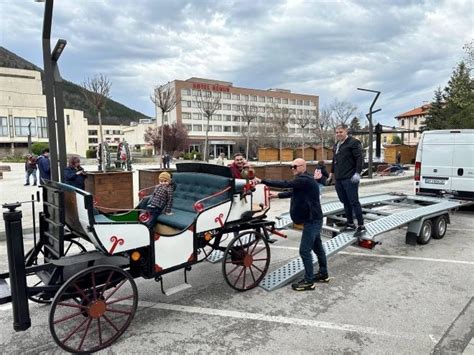 Благотворни приятели дариха специална каляска туристически атракцион за хора с увреждания