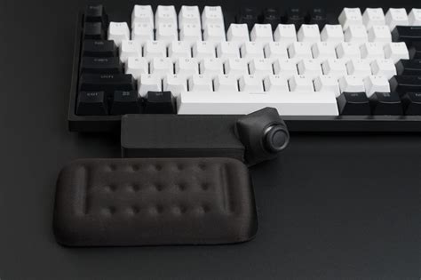 Most Advanced 360° Keyboard Joystick Maxxstick S3 And R3 Pro