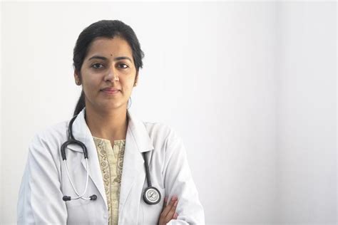 Pathologist In Gurgaon Dr Kirti Vijay Rathore Md Fdm