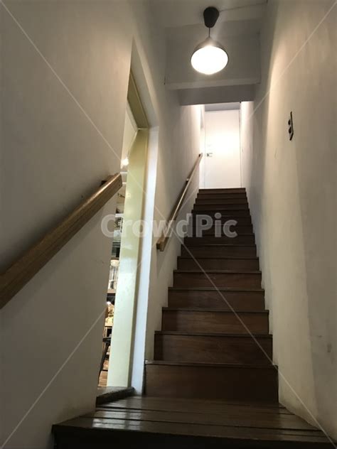 계단 오르막길 통로 계단통로 좁은통로 사진이미지일러스트캘리그라피 Dasoni작가