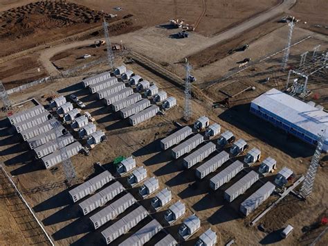 Батарей хуримтлуурын станцын барилга угсралтын ажил дуусаж техникийн комисс ажиллалаа