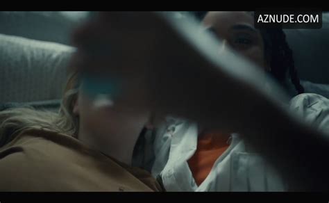 Abigail Breslin Aisha Dee Lesbian Scene In Accused Aznude