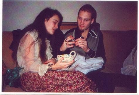 Pin By Julia On People I Love Layne Staley Alice In Chains Demri