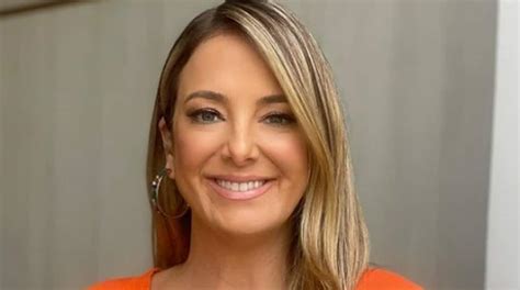 Tici Mostra Rafaella Justus Na Sua Escola Particular E Se Declara