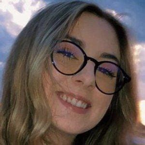 Haylee Brown Age Family Bio Famous Birthdays