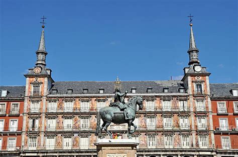 Plaza Mayor Background Images HD Pictures And Wallpaper For Free Download Pngtree