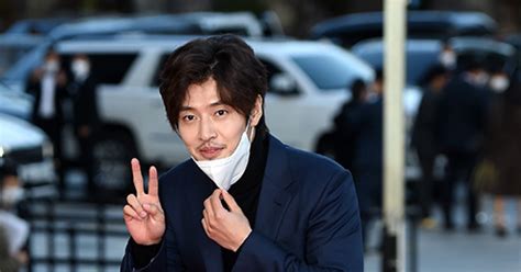 [2020 대중문화예술상] 강하늘 수염 촬영 때문에 못 밀어 죄송 국무총리 표창