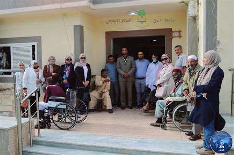وكالة الأنباء الليبية جامعة طبرق تسير قافلة طبية لدار رعاية المسنين