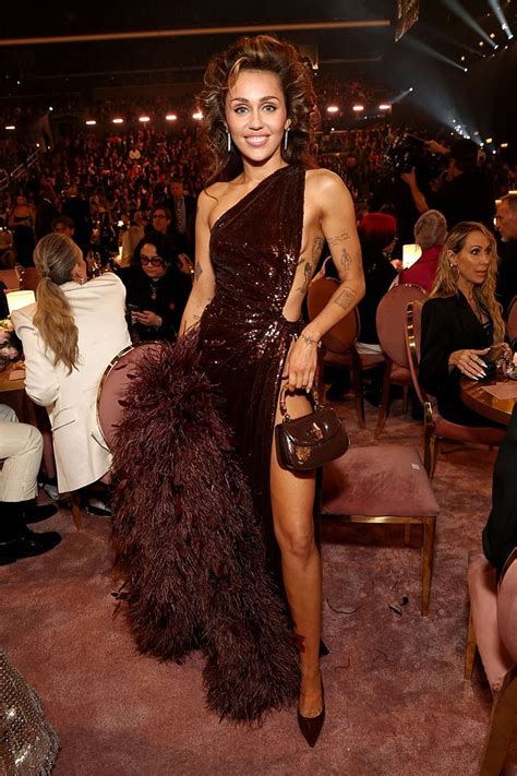 Fitness Pro Reveals The Surprising Workout Behind Miley Cyrus