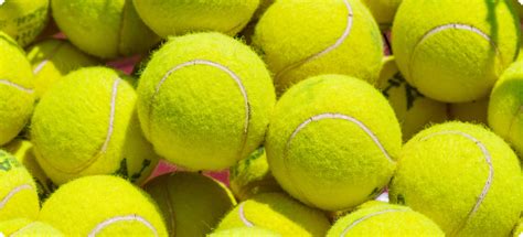 Difference Between Padel And Tennis Balls Playtomic