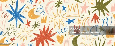 레트로 어린아이 같은 완벽한 낙서 패턴 와 크레용으로 그려진 별 왕관 그리고 구불구불한 귀여운 아이의 모양으로 그린 여러 가지