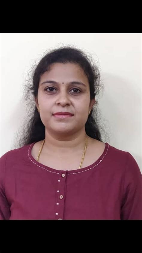 Dr Roopa V Dentist In Bāshettihalli Karnataka Bengaluru Book Appointment