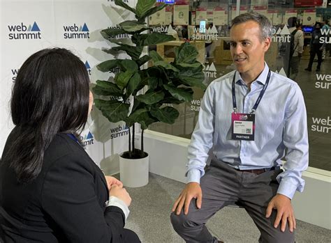 10 Ways To Use Data Analytics To Improve Customer Experience