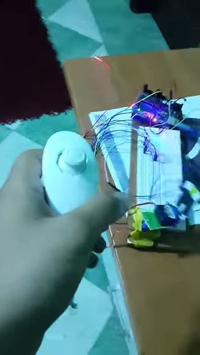 Moving Laser Pointer Using Arduino Uno And Servoes Youtube