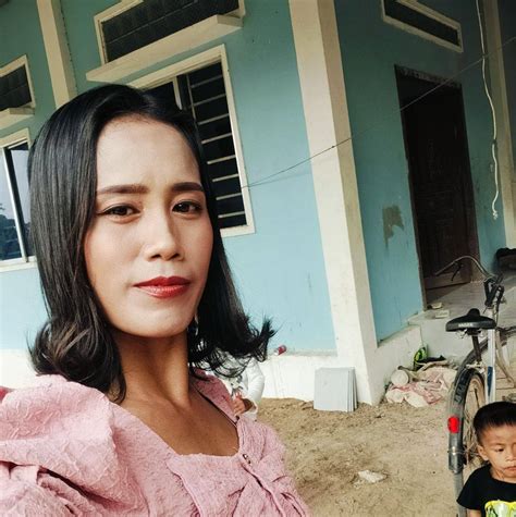 មើល២ដងបានយល់ខ្ញុំ By ប្លែកៗ សម្រាប់អ្នក Facebook