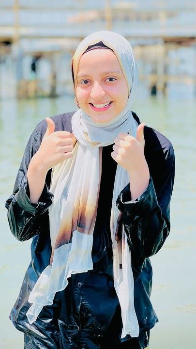 لما تصور أختك في البحر 😂😂 Youtube