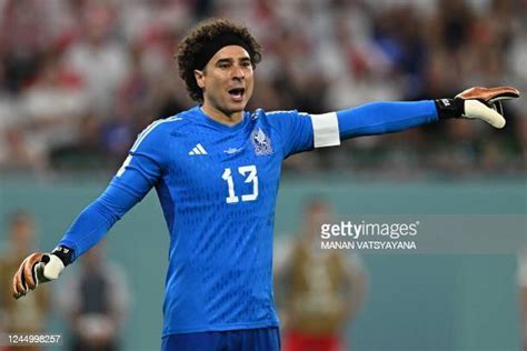 Mexico Goalkeeper Guillermo Ochoa 13 Photos And Premium High Res
