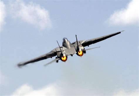 Grumman F 14 Tomcat Takeoff From Aircraft Carrier Aircraft Wallpapers Hd