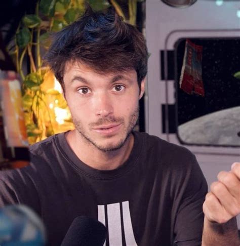 65 Léo Grasset Youtubeur Instagrameur Twittereur Facebookeur