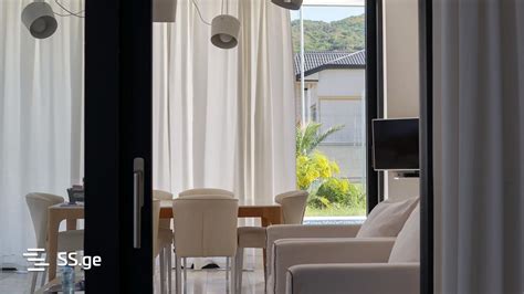 ფეხბურთის მოედანი ლიფტი აუზი როგორ გამოიყურება კერძო სახლი თბილისში რომელიც 13 მლნ ლარზე