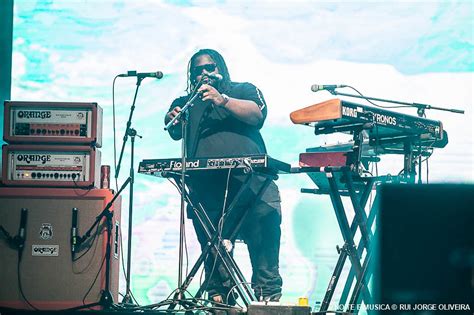 A Energia Contagiante De Anderson Paak No Super Bock Super Rock Fotos