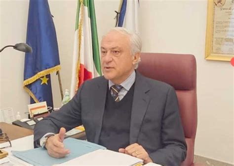 Il Sindaco Stefano Cecchi Scuole Sport Teatro Ex Mattatoio E Ostello Così Cambierò Marino