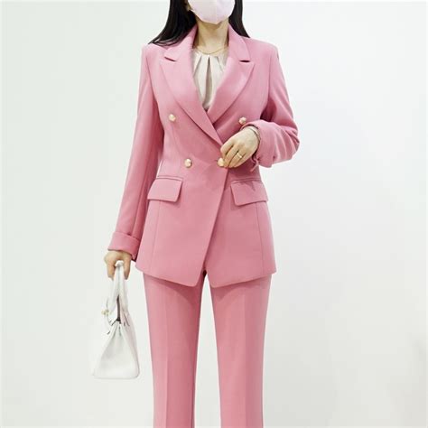 테일러드 더블 버튼 스판 정장 자켓 스타일라떼 테일러드 더블 버튼 스판 정장 자켓 스타일라떼