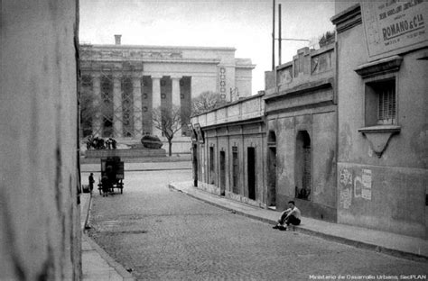 Bajada De La Calle Dr José M Giuffra Hacia Paseo Colón Buenos Aires Historia