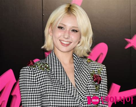 전소미 시선 싹쓸이한 핫팬츠와 각선미ten포토 텐아시아