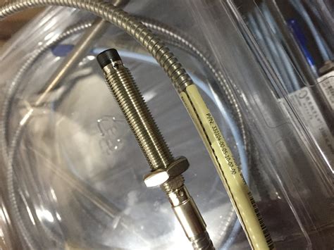 Original Bently Nevada Probe Sensor 330104 00 21 50 02 00 Bently Nevada Distributors And