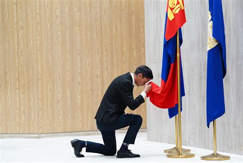 Нийслэлийн төр захиргааны албан хаагчид тангараг өргөлөө