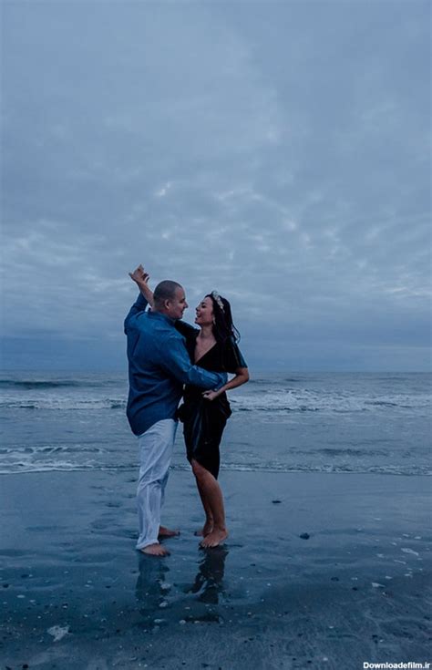 عکسهای زنان کنار دریا