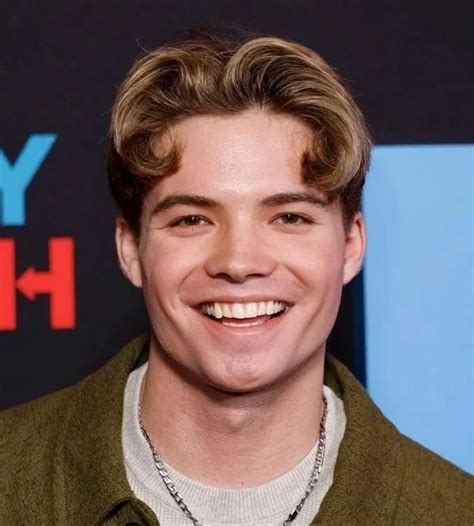 Haylee Finnerty Feet