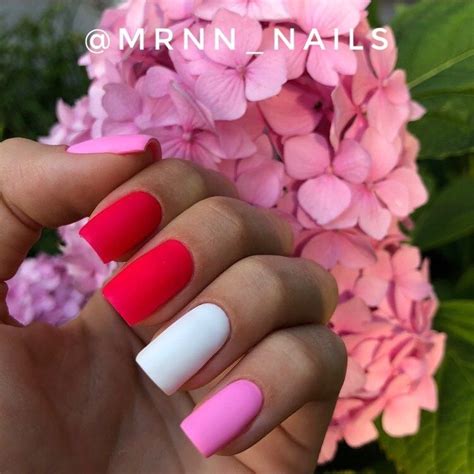 Маникюр дизайн ногтей красивые идеи френч французский нюдовые ногти нежные стильный красивый