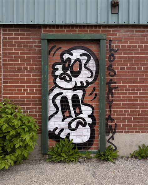 Lost Claws Wall2wall Montreal