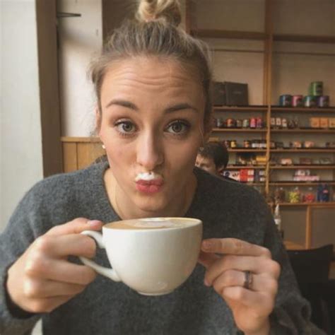 6 Potret Louisa Lippmann Pevoli Cantik Jerman Yang Punya Senyum Manis