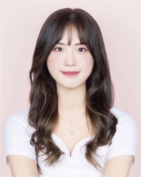 Hyeonjeong Lim