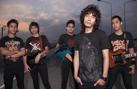 รายชื่อเพลง วง Infamous (อินเฟมัส) ทั้งหมด และเนื้อเพลง - เนื้อเพลงใหม่ ...