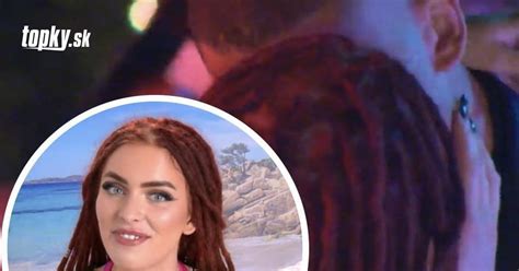 Prv Sex V Markiz Ckej Ou Udia Z Ria Ve E Te Pred Mesiacom Vyplak Vala