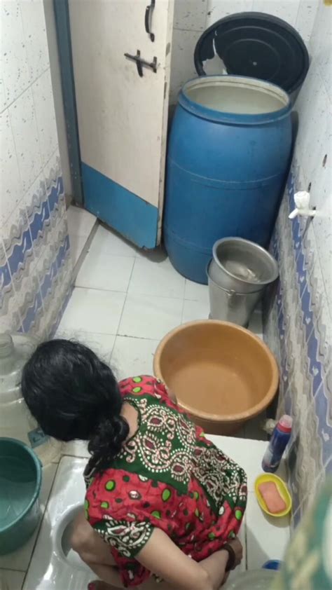 Peeing Video Thisvid Com