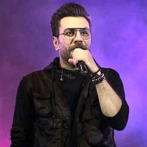 فیلم گرشا رضایی در کنسرتش مردم را انگشت به دهان کرد گرشا رضایی از