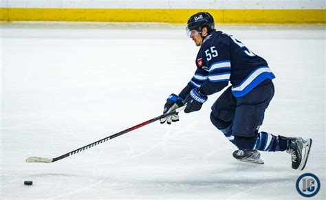 Winnipeg Jets Lose Mark Scheifele In The 1st Period Of Game 4 He Wont Return To Game