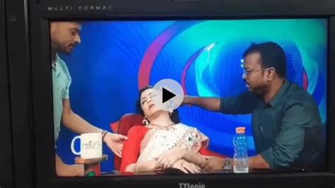 인도 생방송 도중 기절한 앵커 ㄷㄷ 포텐 터짐 최신순 에펨코리아