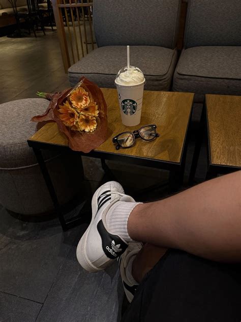 Upeksha මගෙ මිතුරු ලැයිස්තුවෙ කෙනෙක් නිතරම එයා ජිම් එකේදි ගන්න පින්තූර ෆේස්බුක් එකේ පළ