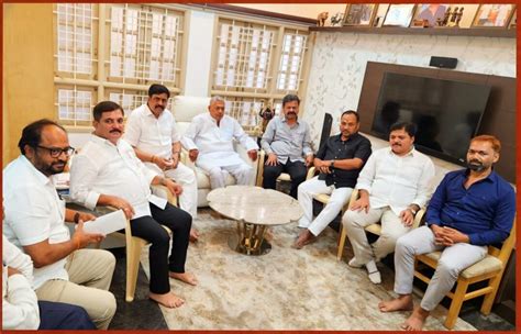 ಸಂಸದ ಸಿದ್ದೇಶ್ವರ ಕುಟುಂಬಕ್ಕೆ ಟಿಕೆಟ್‌ ನೀಡಿರುವುದರಿಂದ ಜಿಲ್ಲೆಯಲ್ಲಿ ಬಿಜೆಪಿಗೆ ಸೋಲು ಕಟ್ಟಿಟ್ಟ ಬುತ್ತಿ