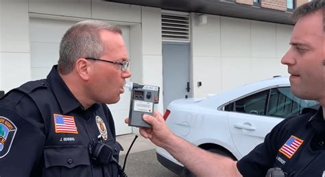 Todays Featured 1st Amendment Is Conducted By True North Transparency🇺🇸🇨🇦 At The Police